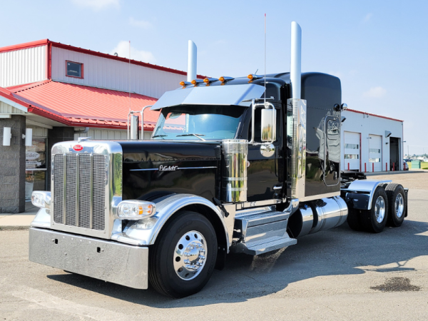 Southern Alberta Peterbilt Dealers | Trucks, Service & Parts for Sale